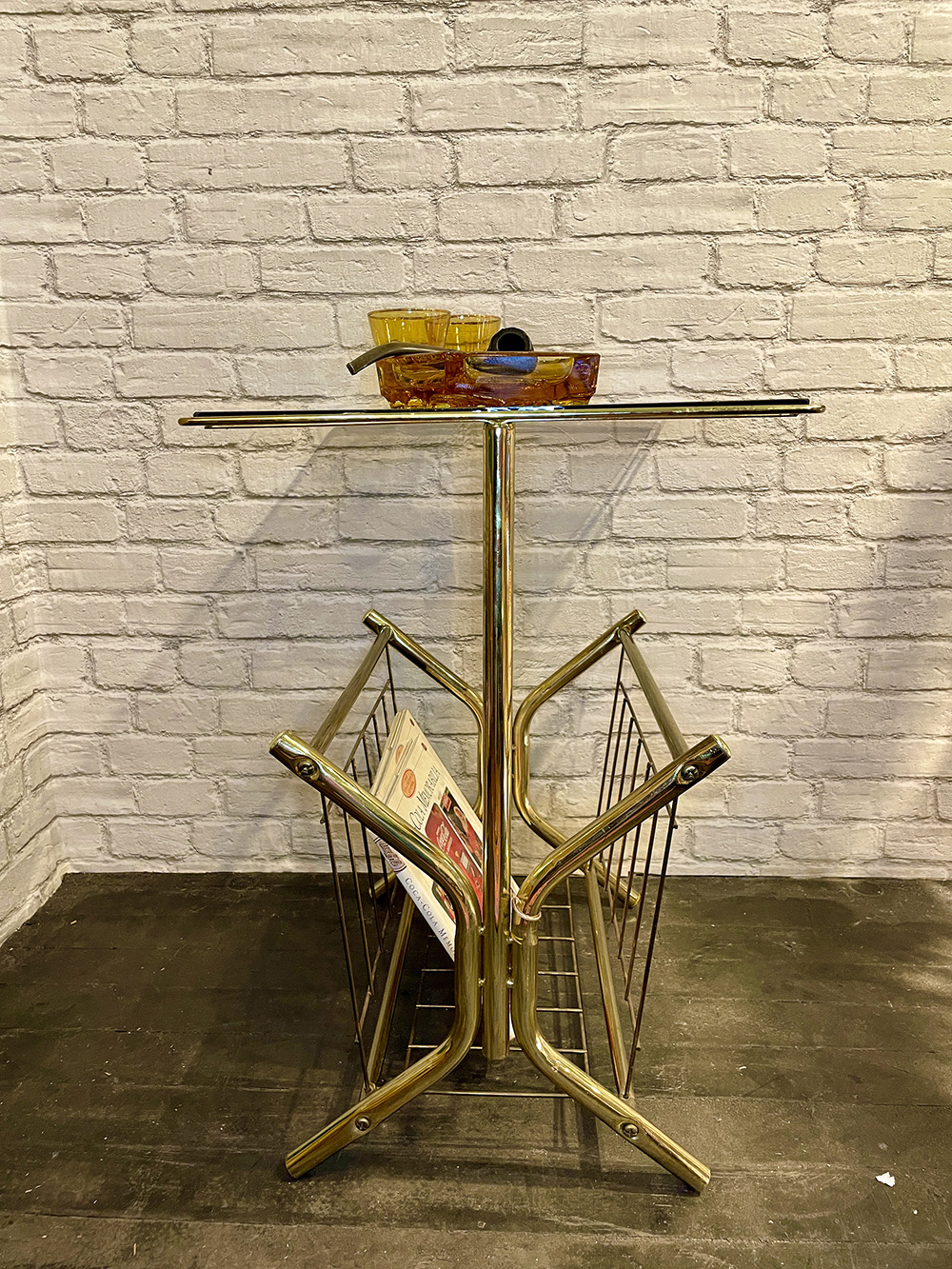 ΜΕΤΑΛΛΙΚΟ ΧΡΥΣΟ ΤΡΑΠΕΖΑΚΙ (SOLD) - Ντεμοντέ