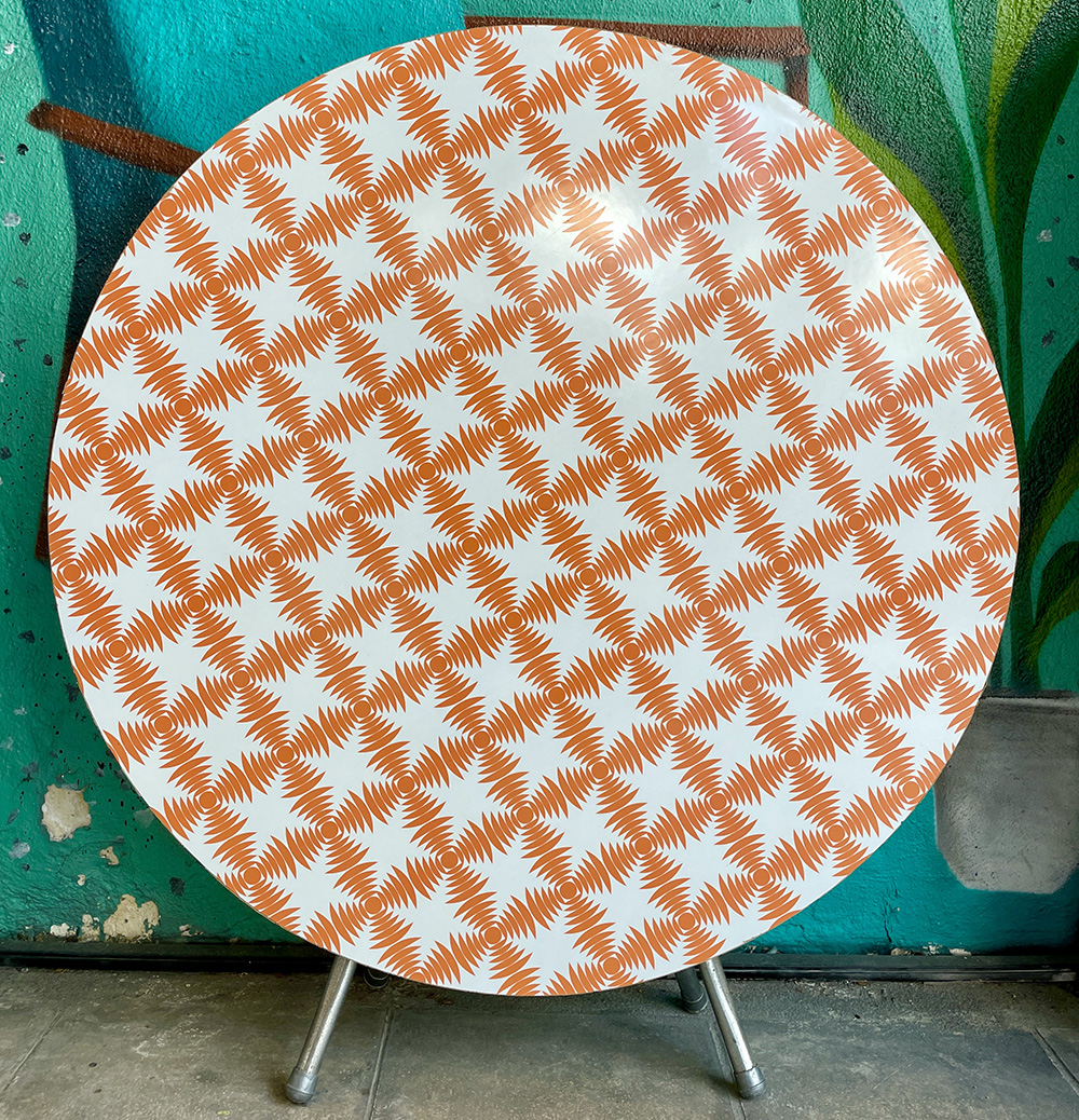 ORANGE FORMICA/ROTUNDA (SOLD) - Ntemonte